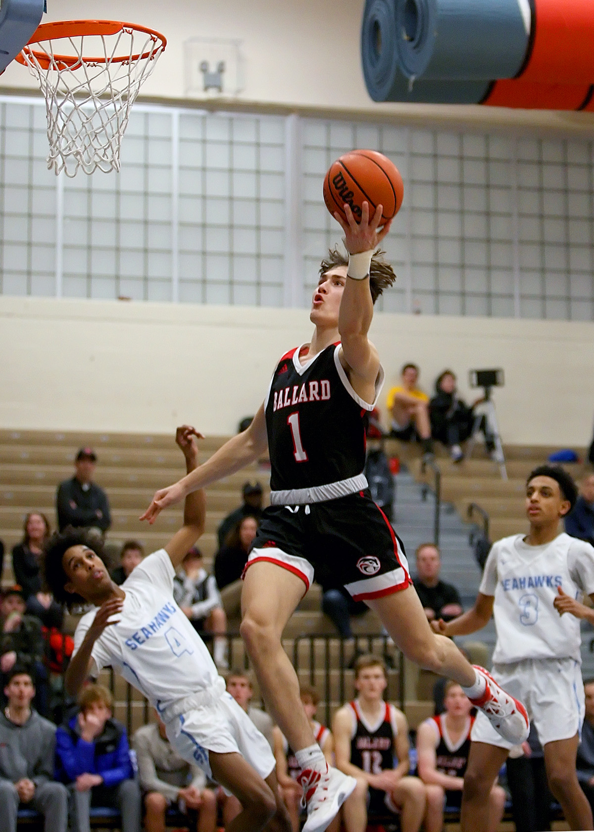Ballard fends off Chief Sealth | Westside Seattle